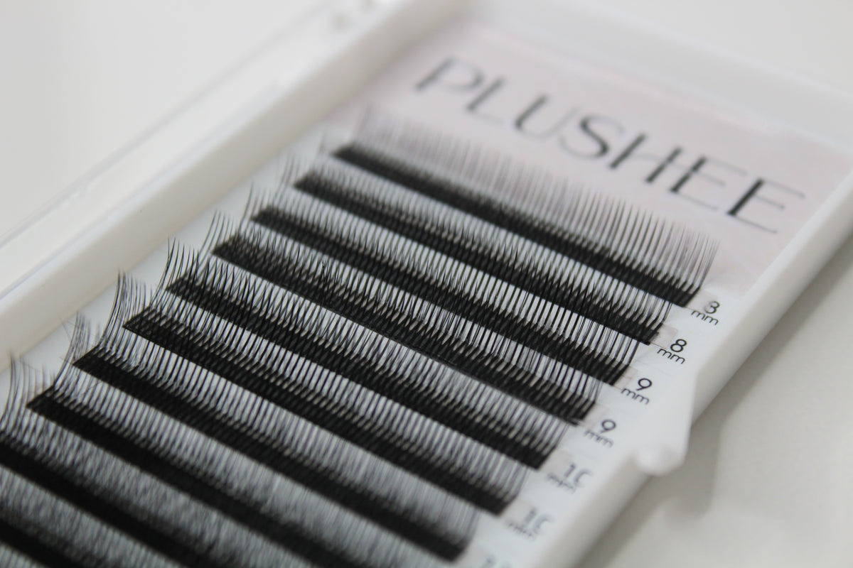 PLUSHEE | PREMIUM SILK LASHES